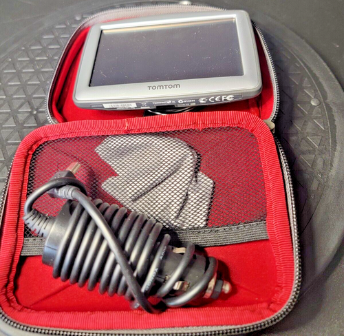 TomTom XL widescreen N14644 GPS Unit Bundle With Mount and Car Charger ...
