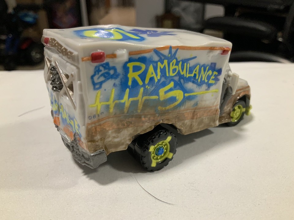 Disney Pixar Cars 3 Thunder Hollow Demolition Derby Dr. Damage #5 1:55 ...
