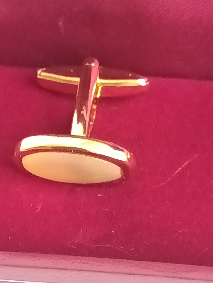 H.Samuel 9ct Yellow Gold Mother Of Pearl Cufflinks - Boxed (CS) | eBay UK