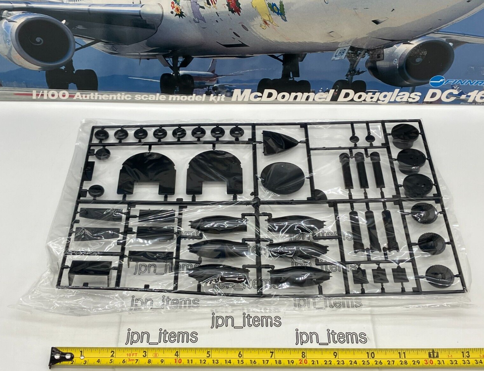 Moomins FINNAIR Doyusha 1/100 McDonnell Douglas DC-10 Plastic Model Kit ...