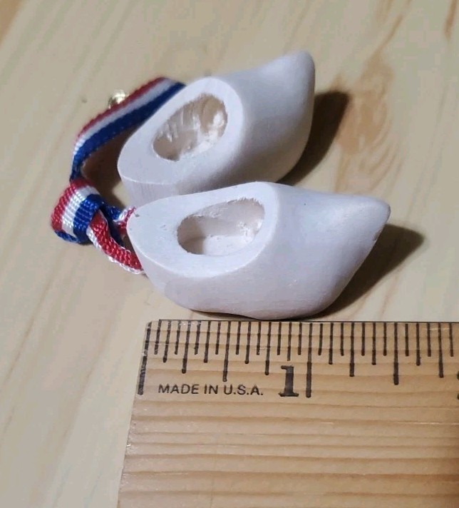 Hand Carved Wood Dutch Clogs Pin Brooch 1.5" Holland Souvenir Ribbon ...