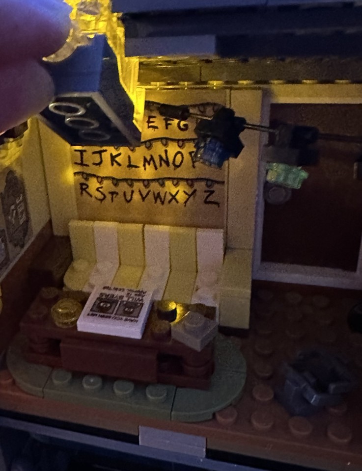 NEW The Stranger Things Upside Down Complete Building Blocks Toy Set ...