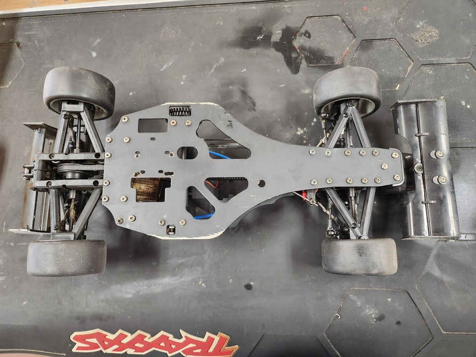 Kyosho 1/8th Scale Nitro Formula 1 F-Ten GP. 1990's | eBay