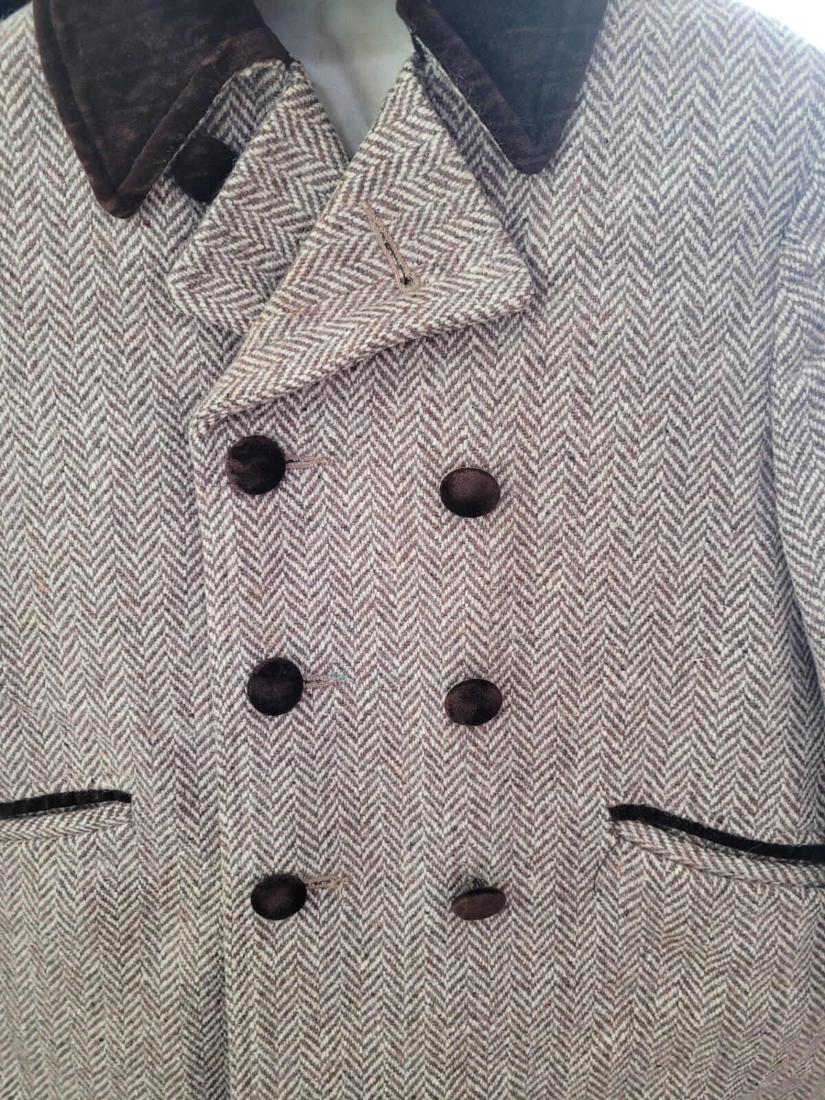 Antique Brown Herringbone Tweed Wool w/Velvet Collar … - Gem