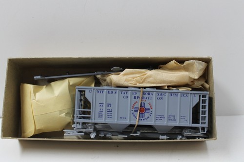 MDC Roundhouse H38 HO Scale Kit 34' Covered Hopper 2Bay NAHX 31065 | eBay