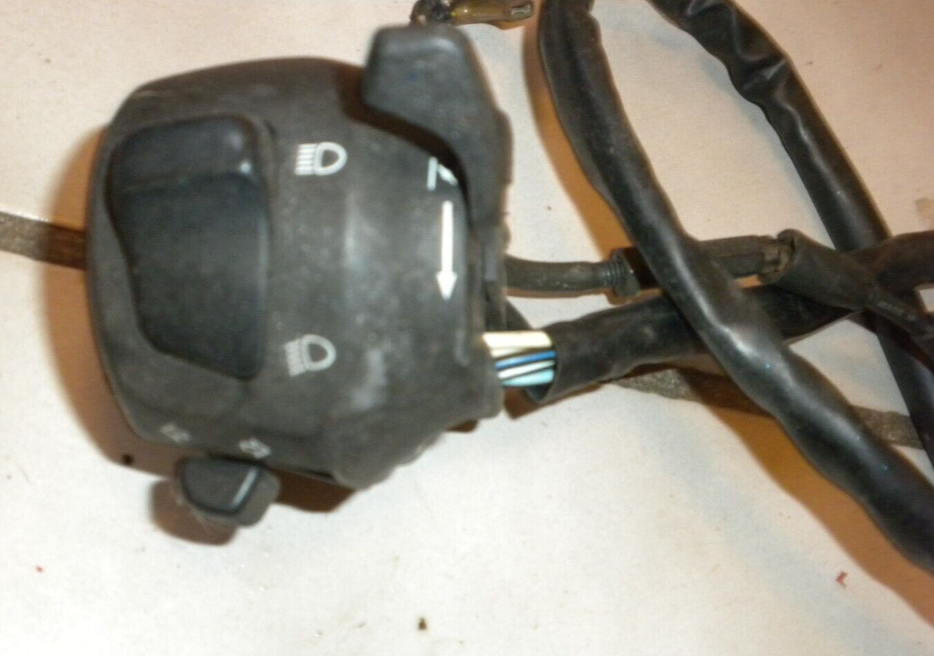 1999 - 2003 SUZUKI GSX1300R HAYABUSA GSXR1300 LEFT HANDLEBAR SWITCH | eBay