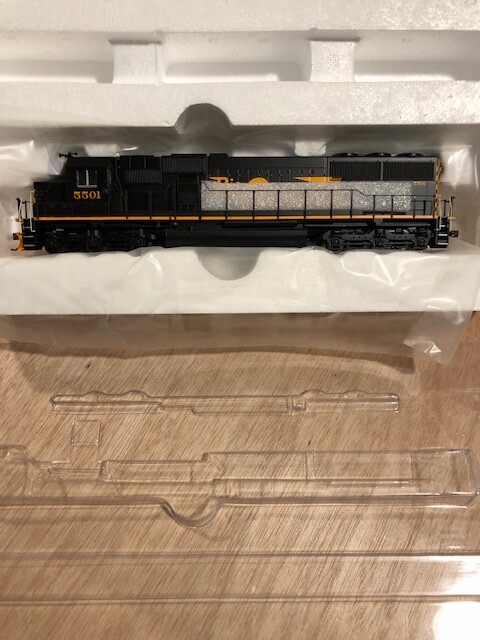 NEW Walthers Mainline EMD SD50 Diesel LOCOMOTIVE Rio Grande #5501 w DCC ...