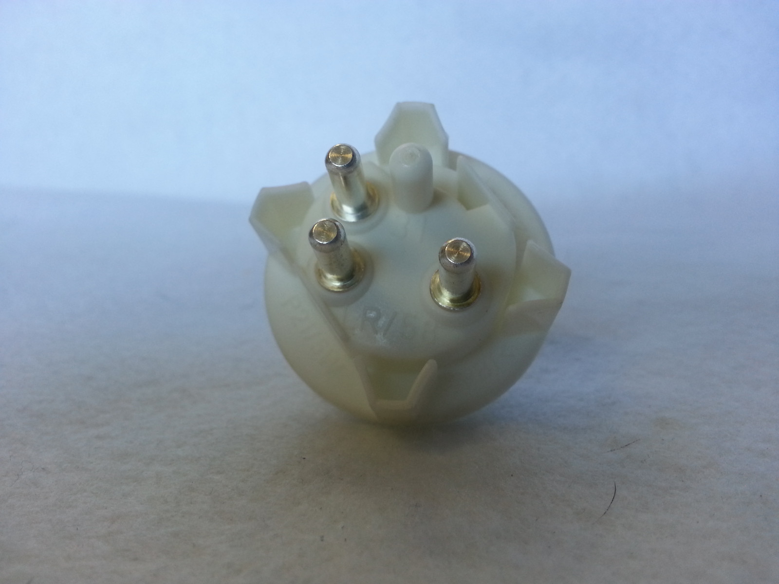 Front Turn Signal Bulb Socket for Mercedes W124 R129 W140 R170 # 000 ...
