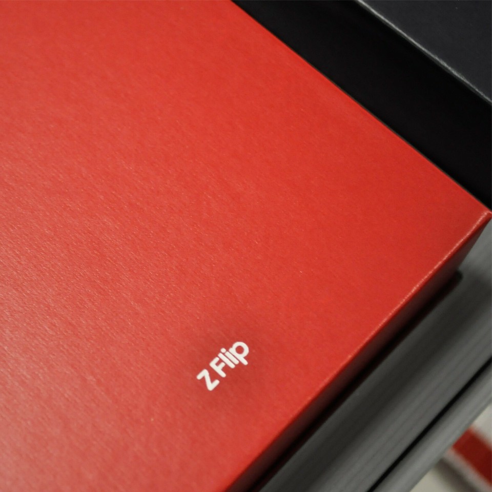 New Samsung Galaxy Z Flip Thom Browne Edition SM-F700F/DS 256GB 4G ...