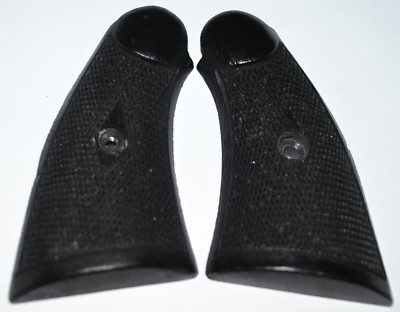 Manuel Escodin Eibar 1924, Spanish Alfa 660, 32-20 pistol grips black ...