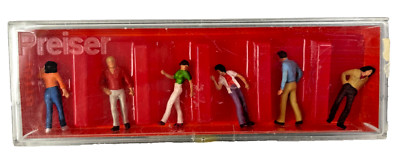 HO Original Preiser Walking Passers-By 1 :87 Scale #10118 New! | eBay