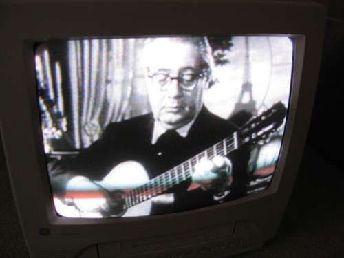 GE Spacemaker 13TVR70 13” TV VHS Combo White Swivel Base Works 1998 | eBay