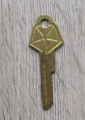 STAR HPL73 key blank vintage un-cut brass key Y152, Y150, Y148, 770CH ...
