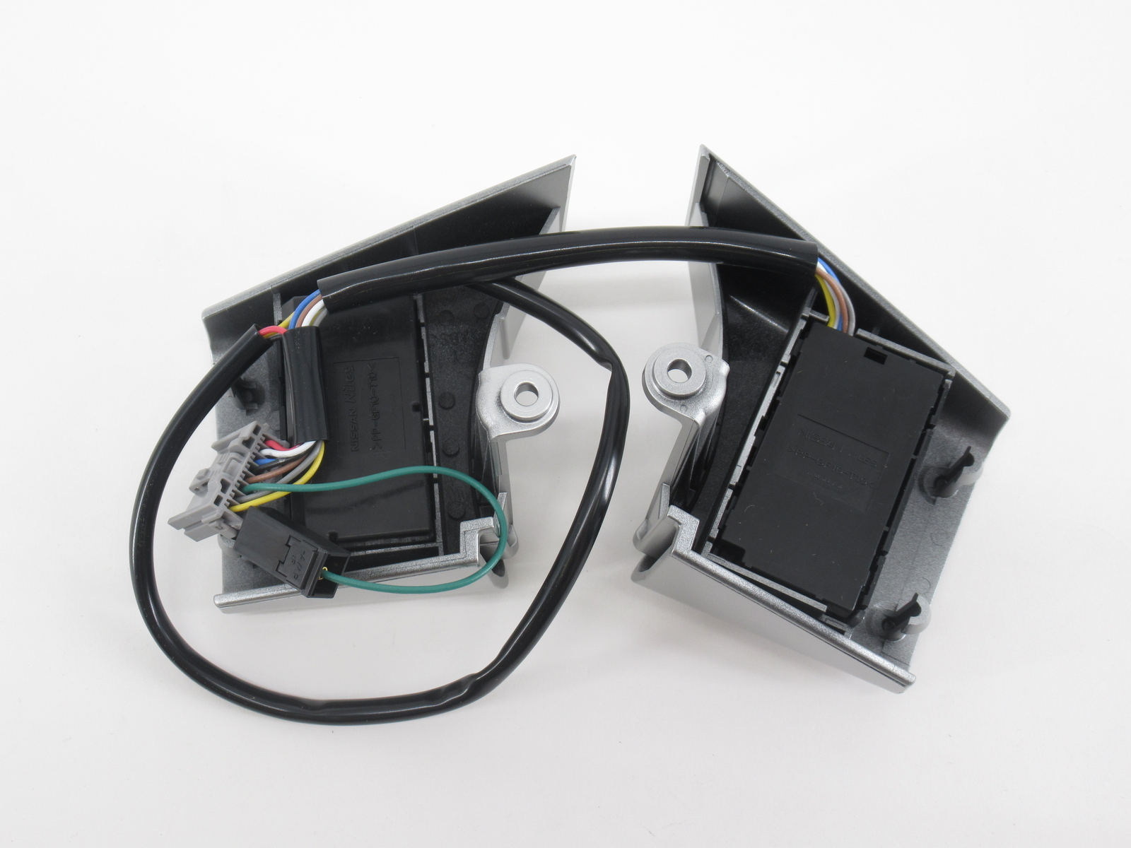 Genuine OEM Nissan 25550-9CF0A Steering Wheel Radio Cruise Control ...