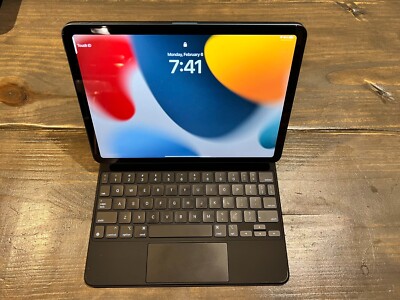 Apple iPad Air 5th Gen. 64GB in Blue bundled Magic Keyboard & Screen ...