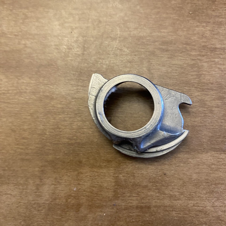 Singer Stylist 478 Sewing Machine Replacement OEM Part Bobbin Case | eBay