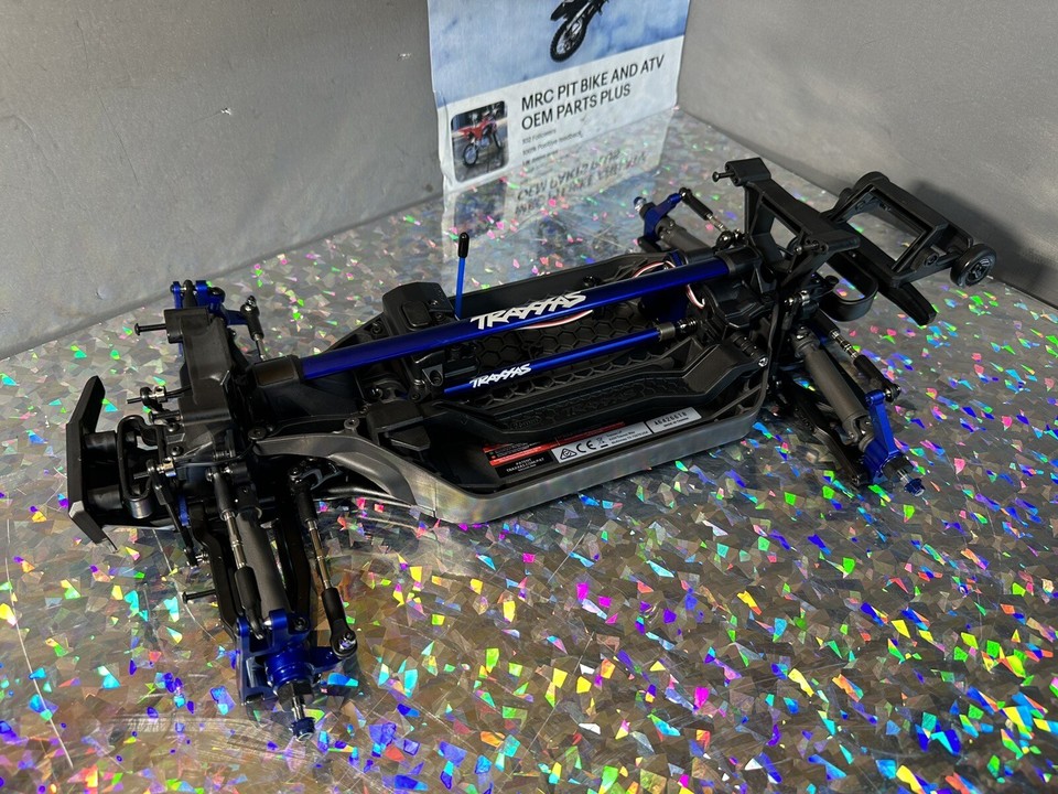 Traxxas Rustler Ultimate Edition 4x4 Vxl Chassis Roller Blue Brushless ...