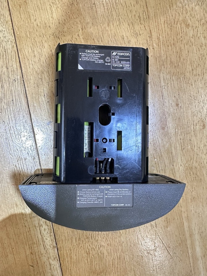 Topcon RL-VH4G Rotating Laser + Case, Remote, Charger, Extra Battery ...