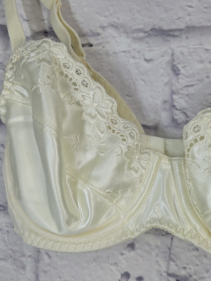 VTG NWT 34B😍Vanity Fair Satin Solutions Bra Contour Underwire Bridal ...