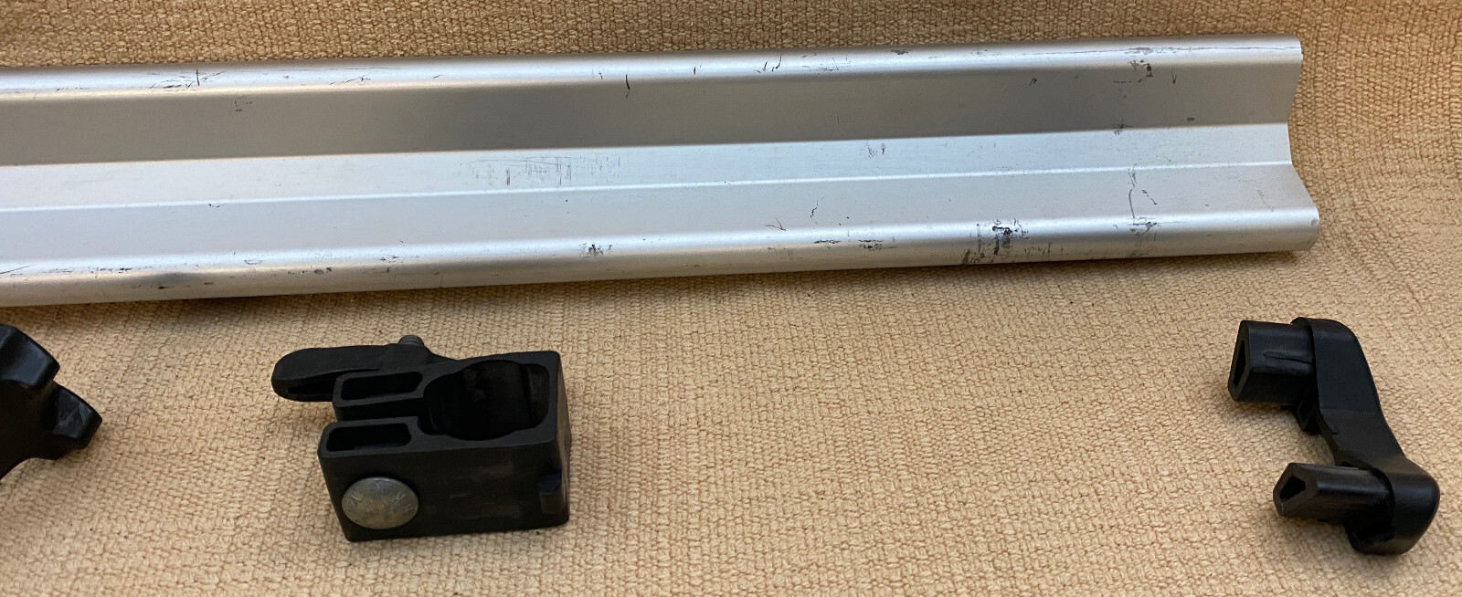 ROCKYMOUNTS PitchFork Silver Roof Bike Rack Mount Round Square Bars ...