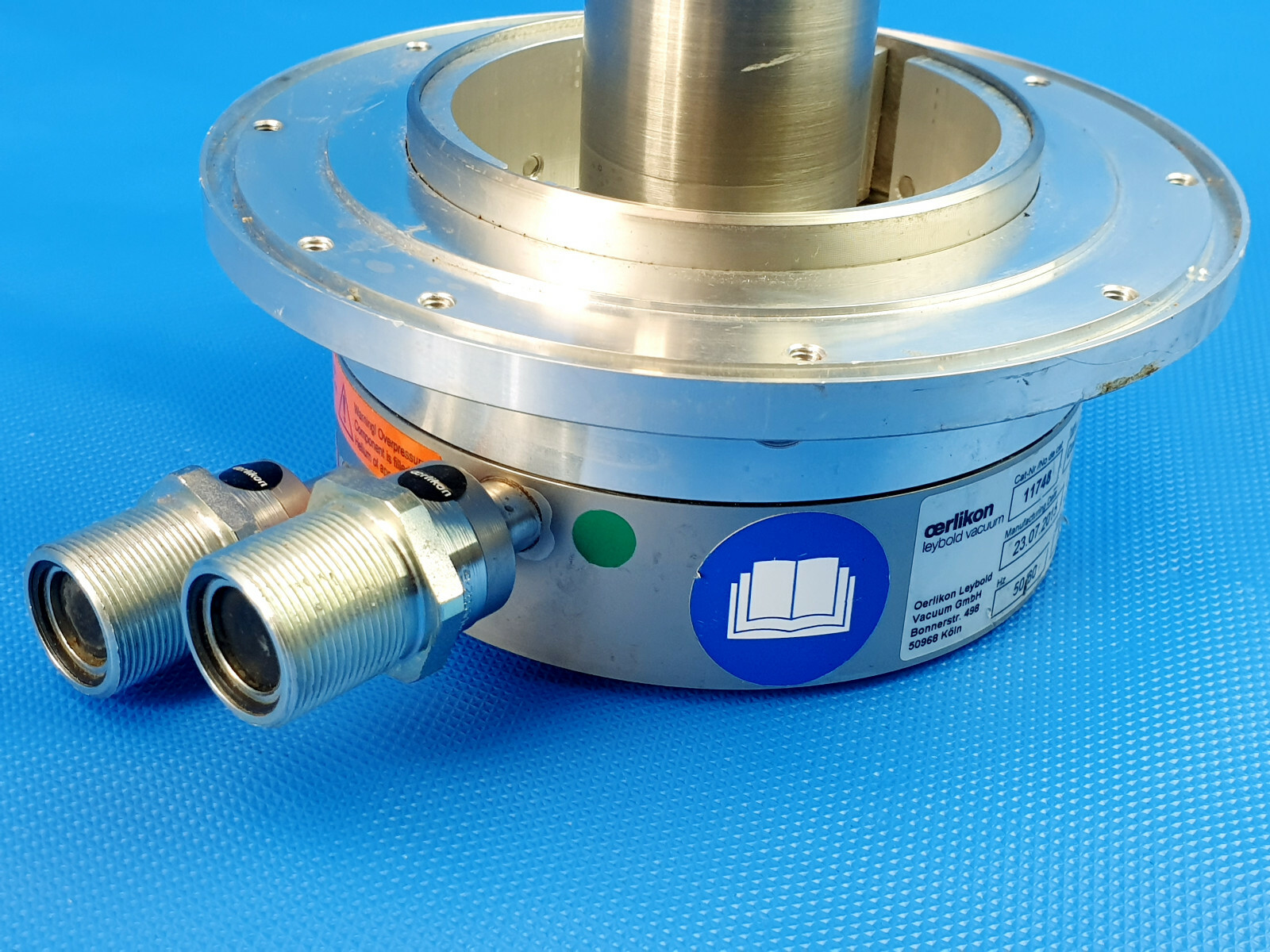 Oerlikon Leybold Coolpower 20 Kühlung von Pumpflächen Coldhead Helium ...