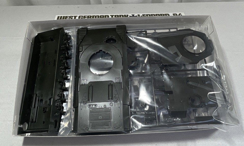 TAMIYA LOT 3 U.S TANK M551 SHERIDAN M113 ACAV WEST GERMAN TANK LEOPARD ...