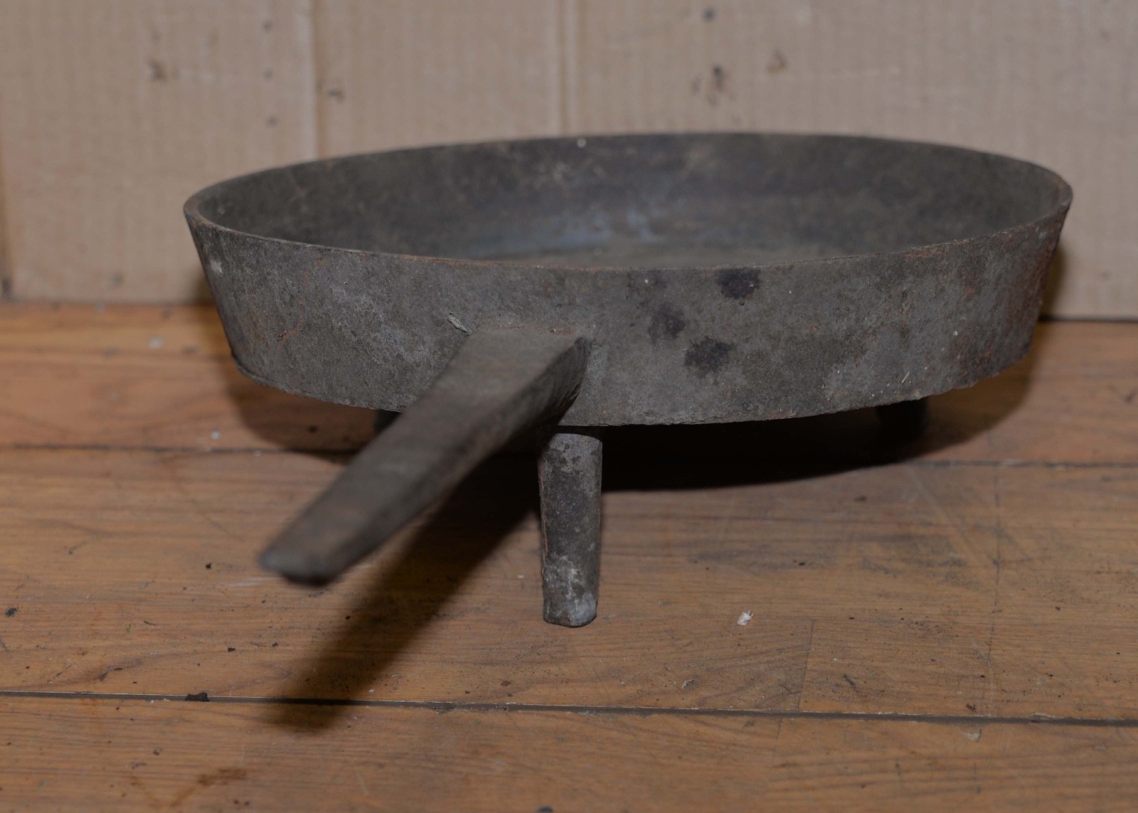 Antique cast iron 11" skillet 3 leg frying pan Civil War reenactors ...