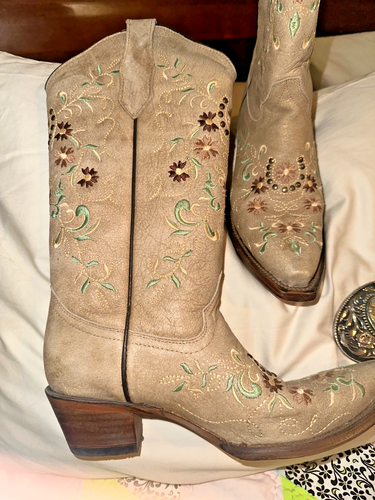 Ladies Circle G Tan Nice Embroidered Teal Dragonfly Western Cowboy Boot ...