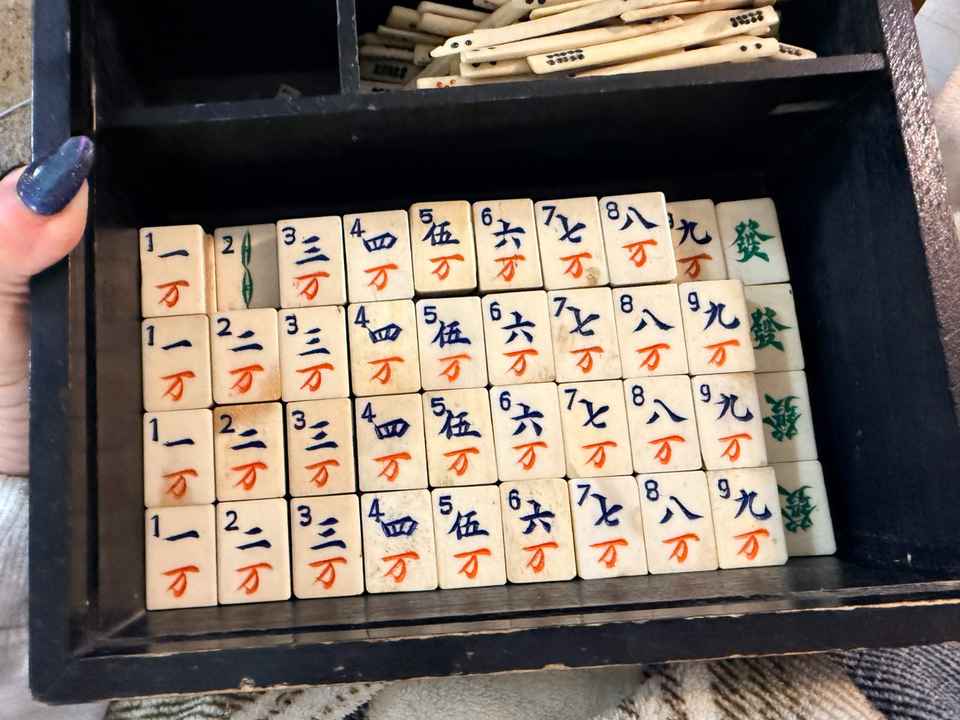 VTG Mahjong Mah Jong Set Tiles Bamboo / Bone wood box bone counting ...