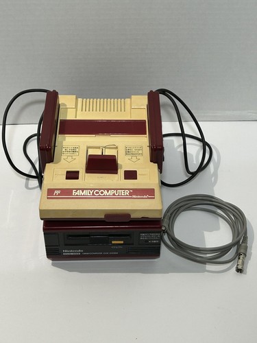 Famicom Console HVC-001 ,Famicom Disc System, 9 Famicom Games, 2 FDS ...