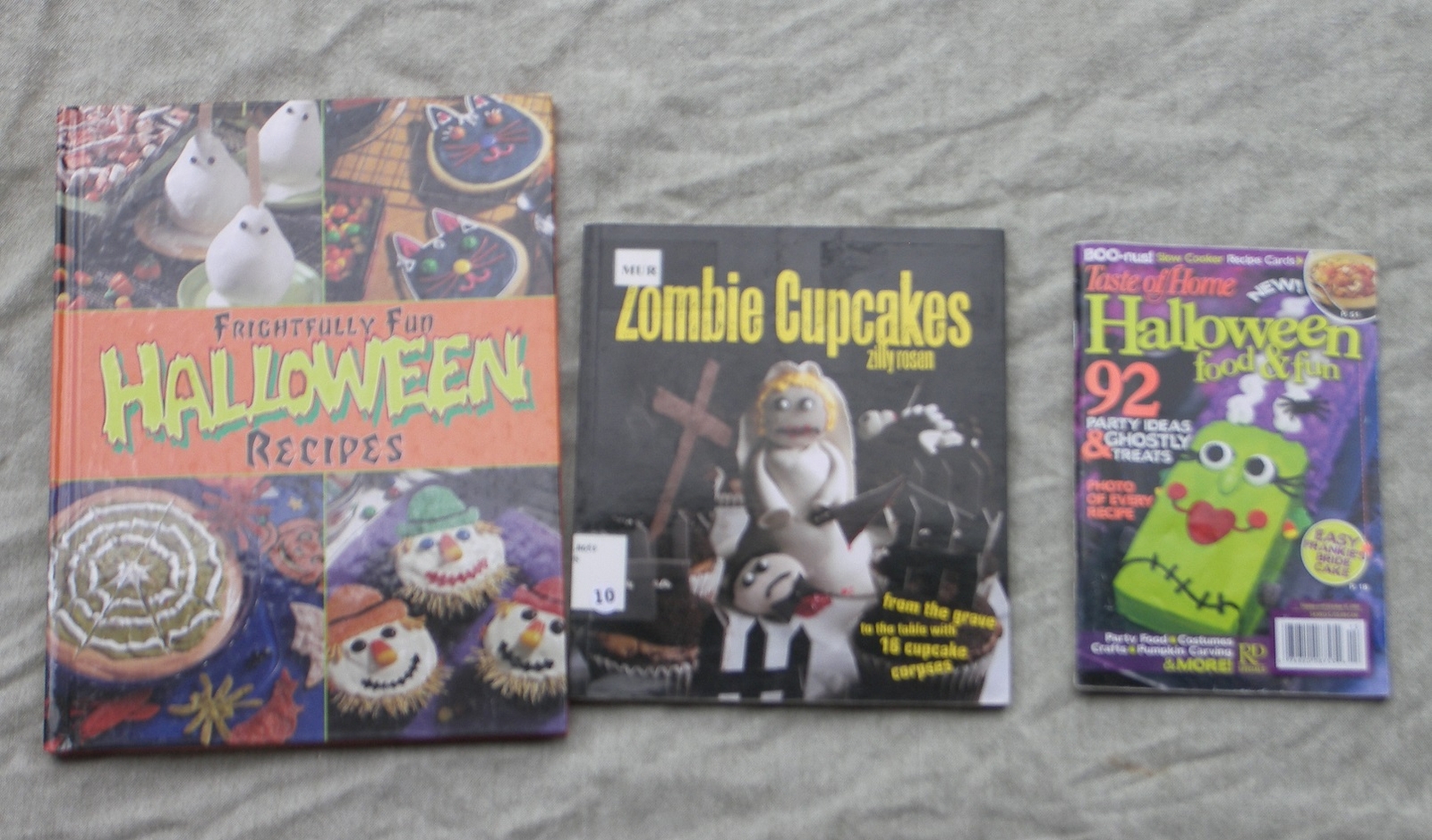 LOT Zilly Rosen Party Taste of Home Food & Fun Zombie Cupcakes | eBay