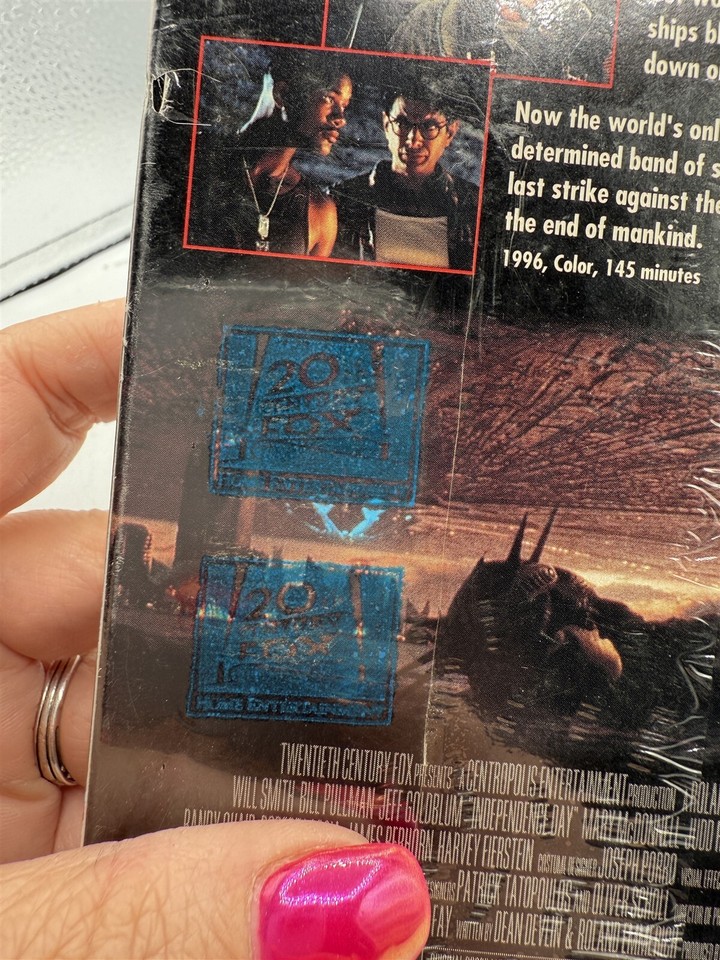 NEW SEALED ID4 INDEPENDENCE DAY VHS TAPE W/ LENTICULAR COVER W/ FOX ...