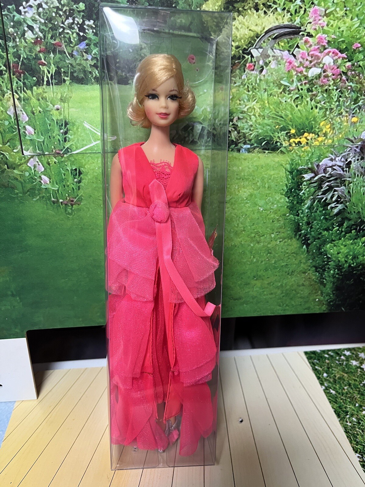 VINTAGE BARBIE STORE DISPLAY DRESSED DOLLS STACEY DUO NRFB MIB MIP ...