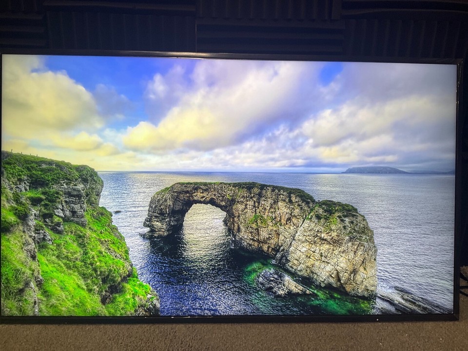 Samsung 43" Commercial LED LCD Signage Display 4K QM43B ️️ ️️ Open Box ...