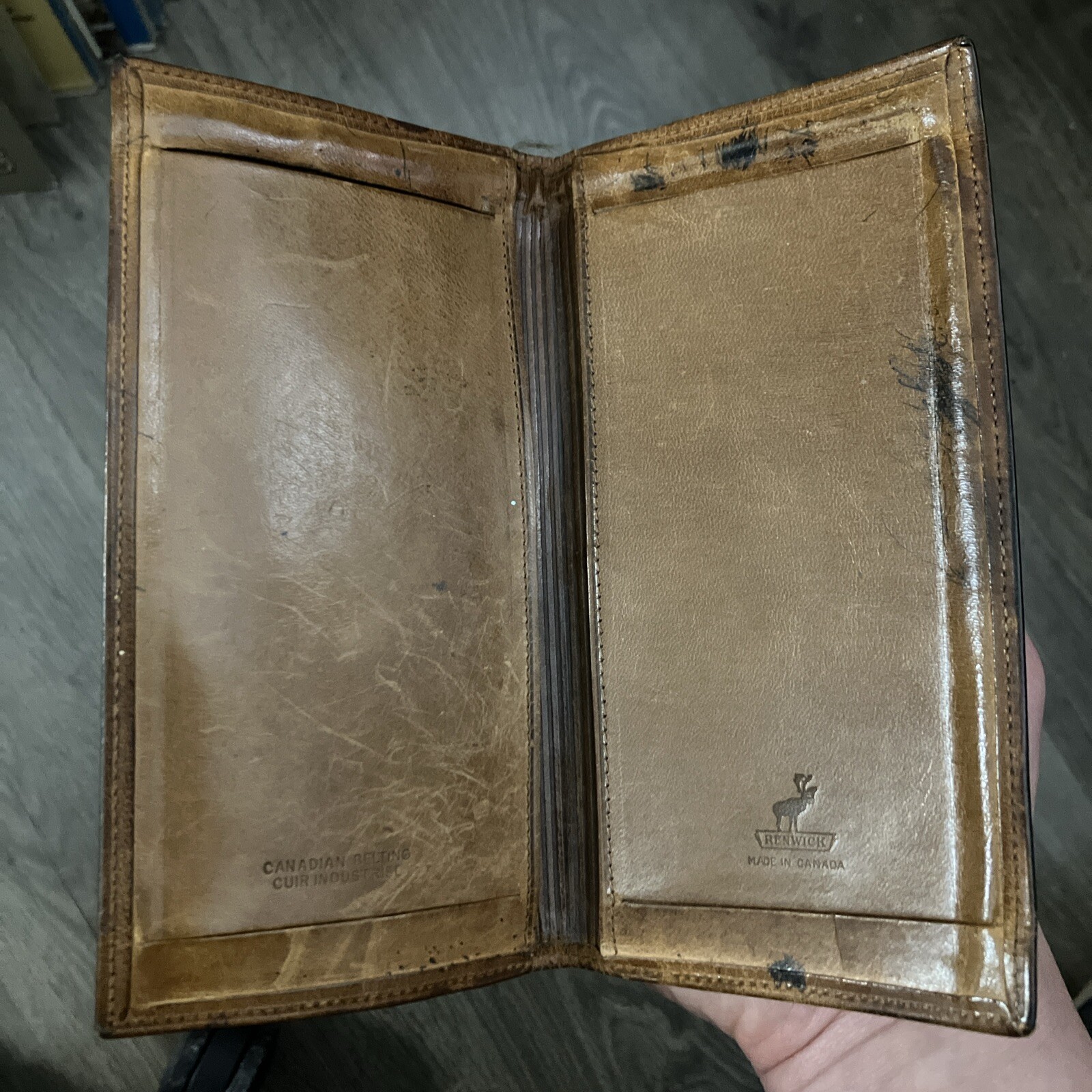 Renwick Canada Canadian Leather Check Book Cover Wallet Brown Belting ...