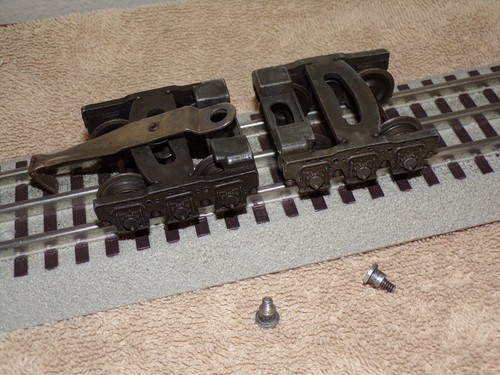 Lionel Original Vintage 671 2020 681 682 Steam Engine rear and front ...