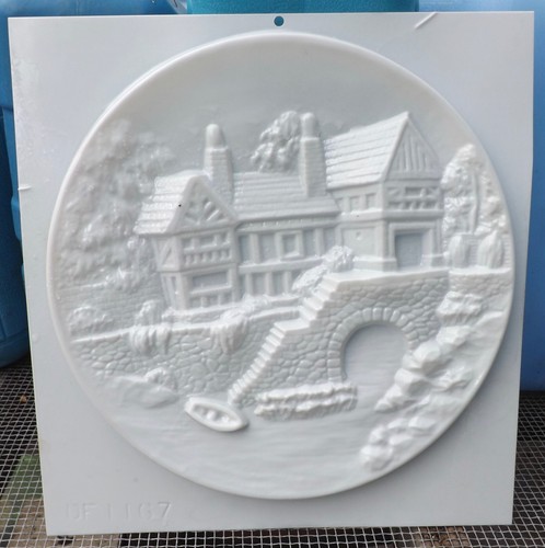 Vintage River House Tunnel MCM Plastic Plaster Paris Chalkware Mold ...