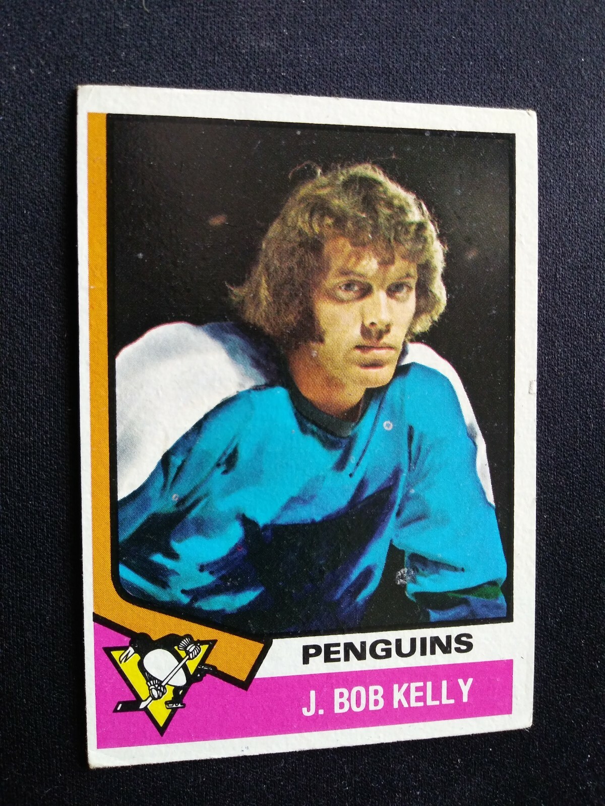 1974-75 Topps Hockey Card # 143 J. Bob Kelly RC - Pittsburgh Penguins ...
