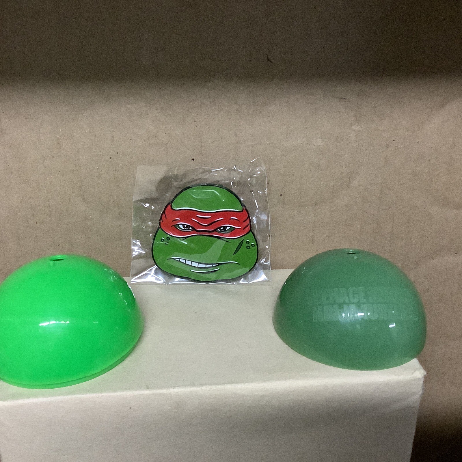2021 NECA Teenage Mutant Ninja Turtles Toy Capsule Collectible Raphael ...