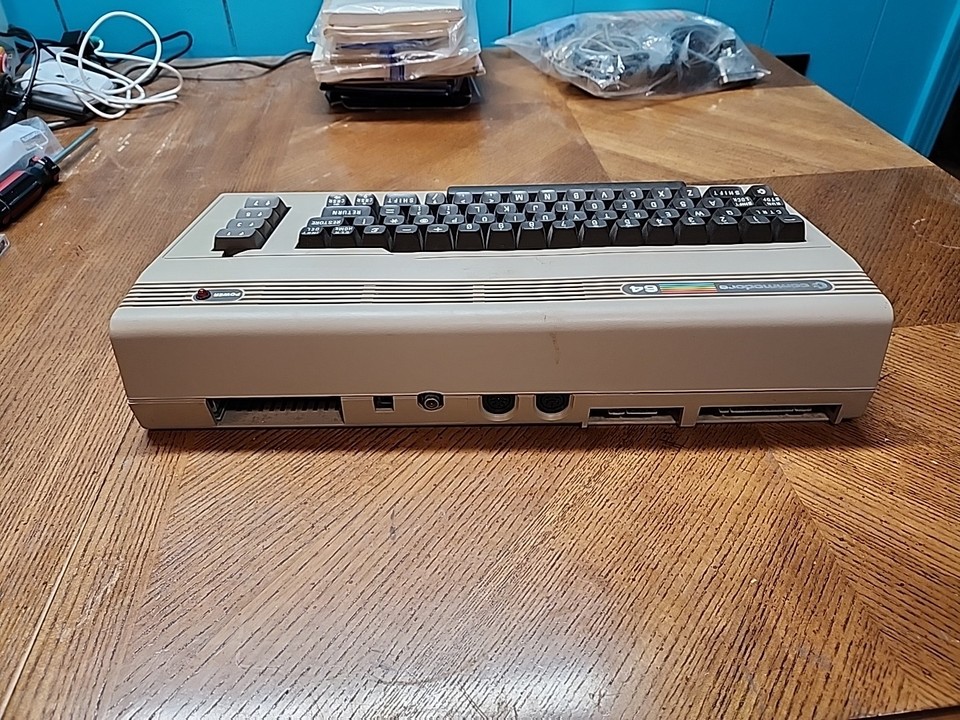 Vintage Commodore 64 Personal Computer Console No Video - Parts Repair ...