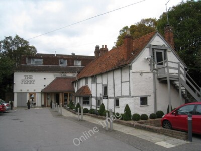 Photo 6x4 The Ferry Cookham One of several options for a drink and a ...