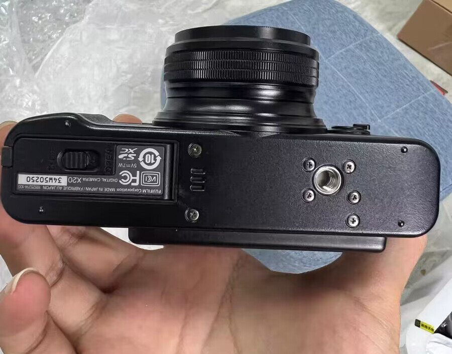 Fujifilm X Series X20 12.0MP Digital Camera 4x Zoom Lens Black W ...