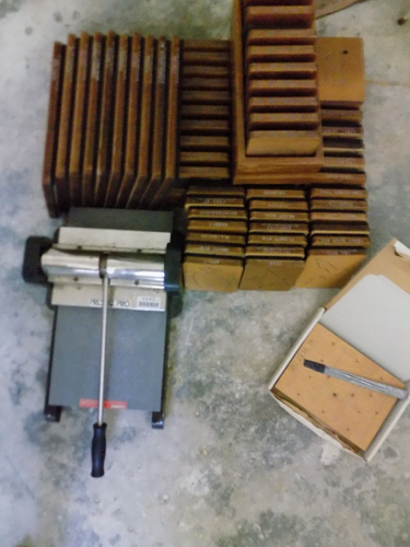 Ellison Prestige Pro Educatioanl Equipment AccuCut W/ Blocks 62 small ...