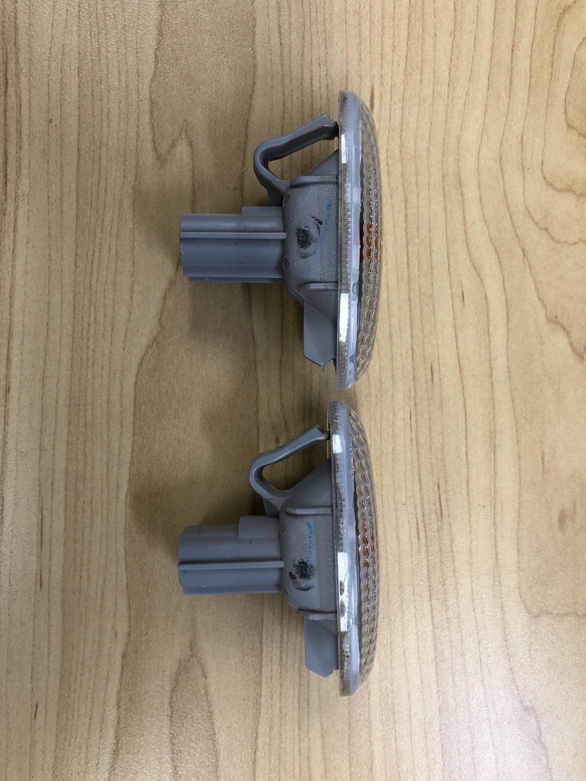 Genuine Pair Ford Ranger MK3 Front Left & Right Guard Turn Signal ...