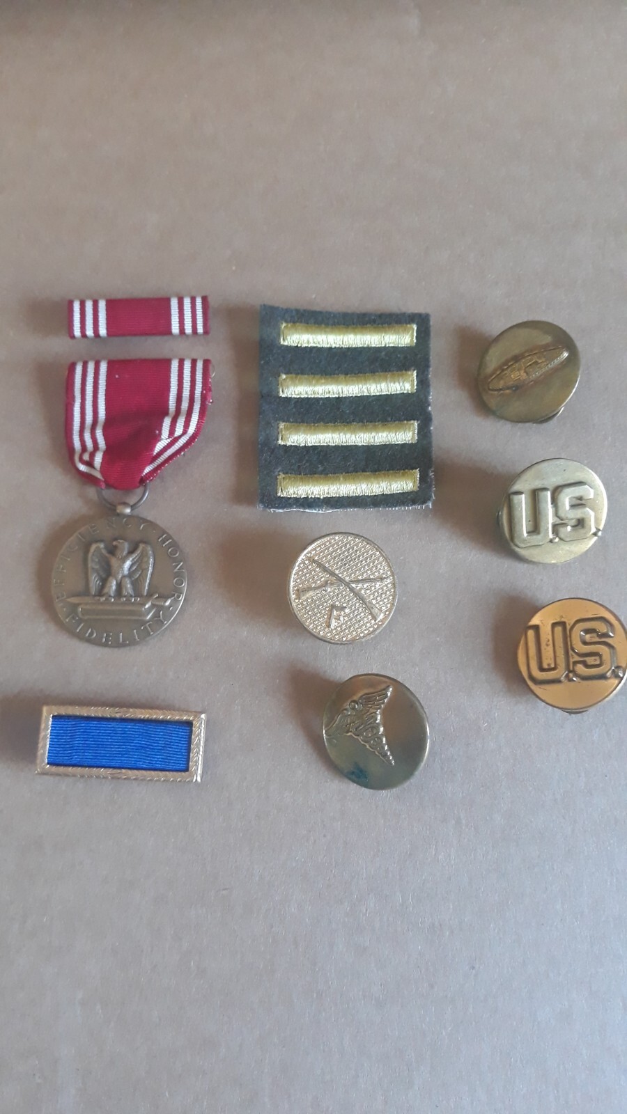 Vintage Military Lot Of 9 MISCELLANEOUS U.S. Army USMC Pins Medals ...