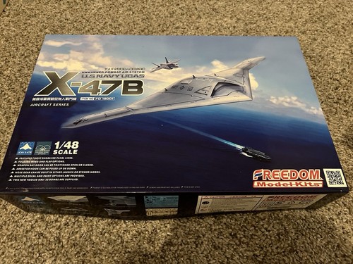 Freedom Model Kits 18001 1:48 U.S Navy UCAS X-47B Military Plane Model ...