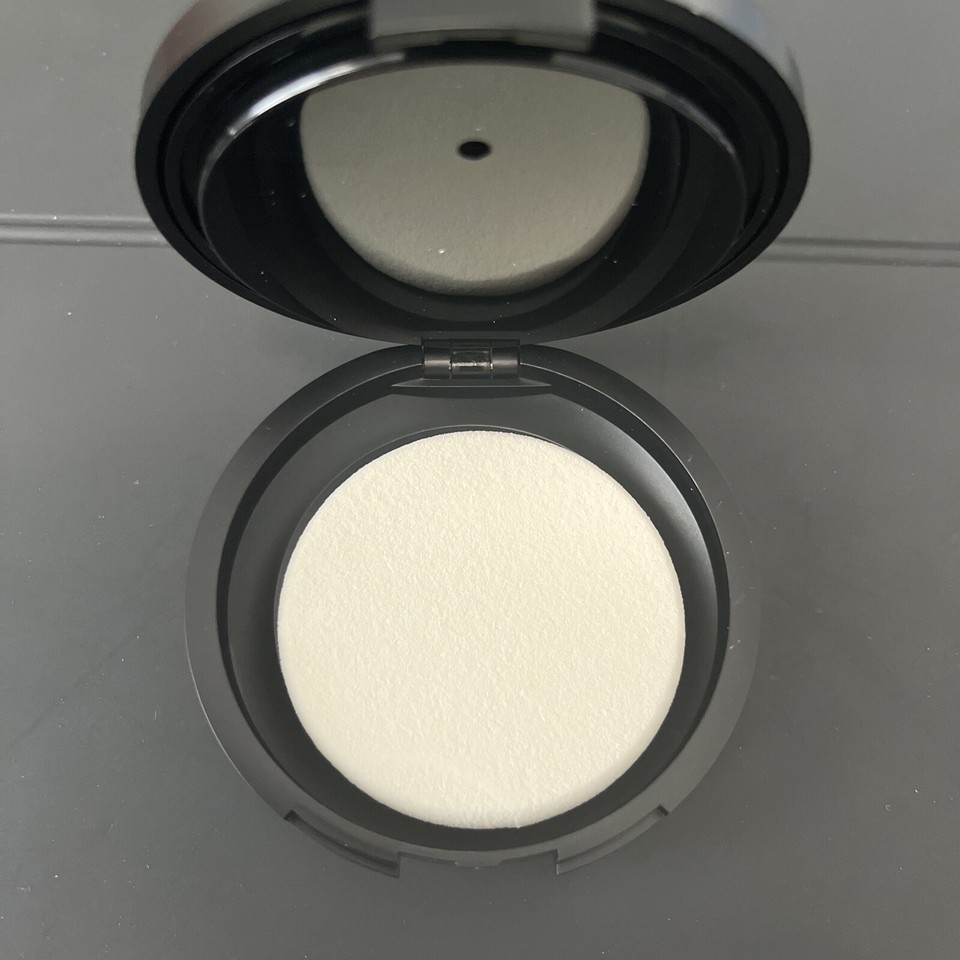 Avon fmg Cashmere Complexion Compact Powder Foundation N130 New Boxed ...
