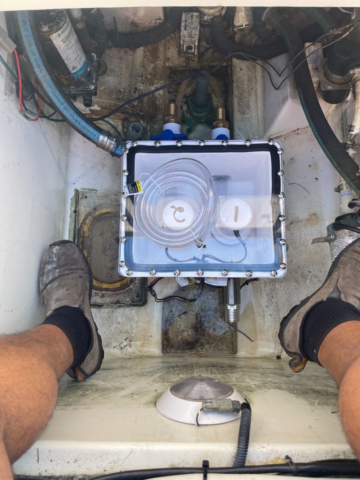 sea chest for boat Livewell Pump Box Only ''18-1/2 'L x 12"W x 8-5/8"H ...