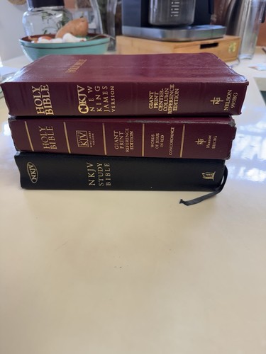 Holy Bibles Lot Of 3 NKJV Study Nelson 881CBG 993BG Giant Print | eBay
