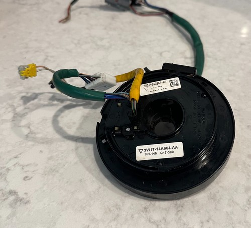 2003-2004 Lincoln Town Car Mercury Grand Marquis Clock Spring 3W1T ...